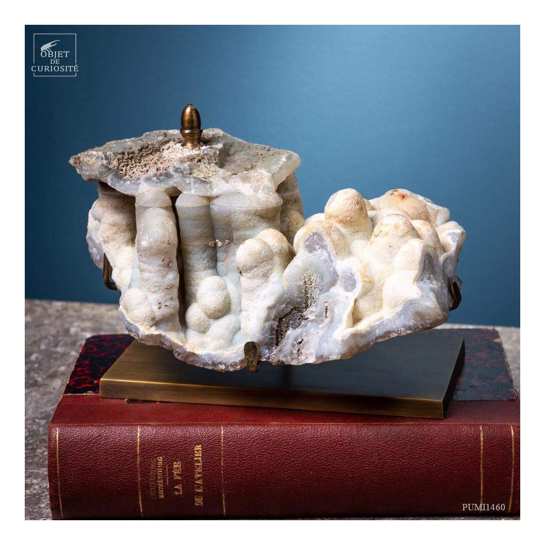 3.2kg stalagmite agate block with lid